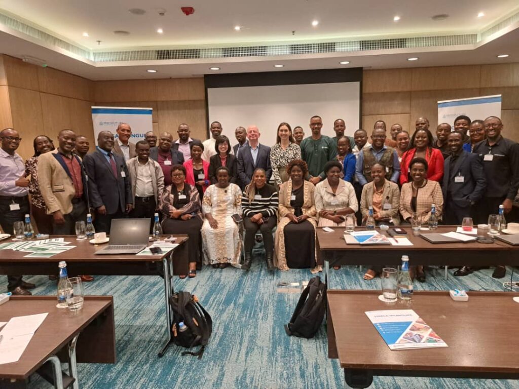 OCP Africa lance des centres de services agricoles au Rwanda - La Vie éco