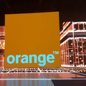 Vidéo. Orange Maroc dévoile sa signature de marque “Orange Kayna” - La ...
