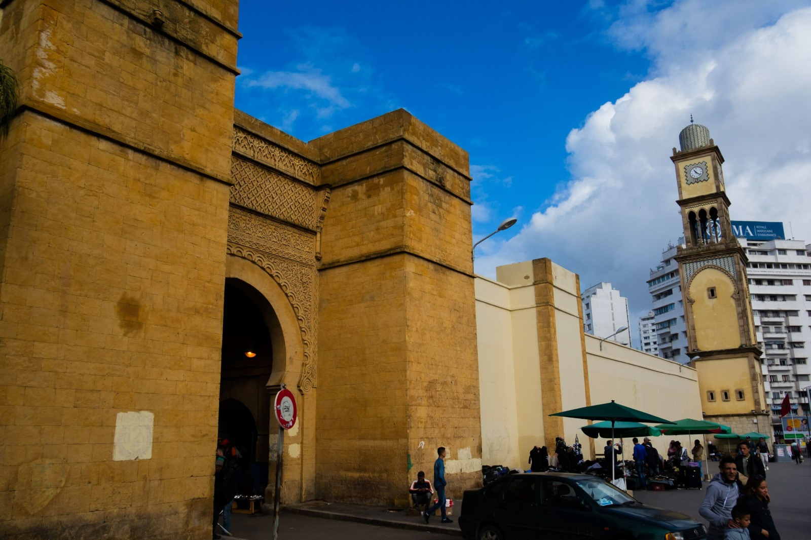 Casablanca: Le chantier de reconstruction du marché Bab Marrakech ...